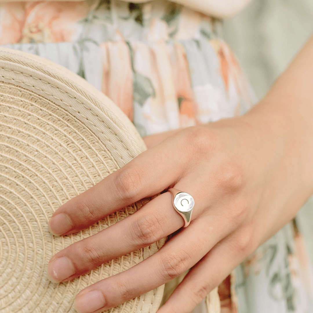 Boma Jewelry Sterling Silver Round Belle Signet Ring